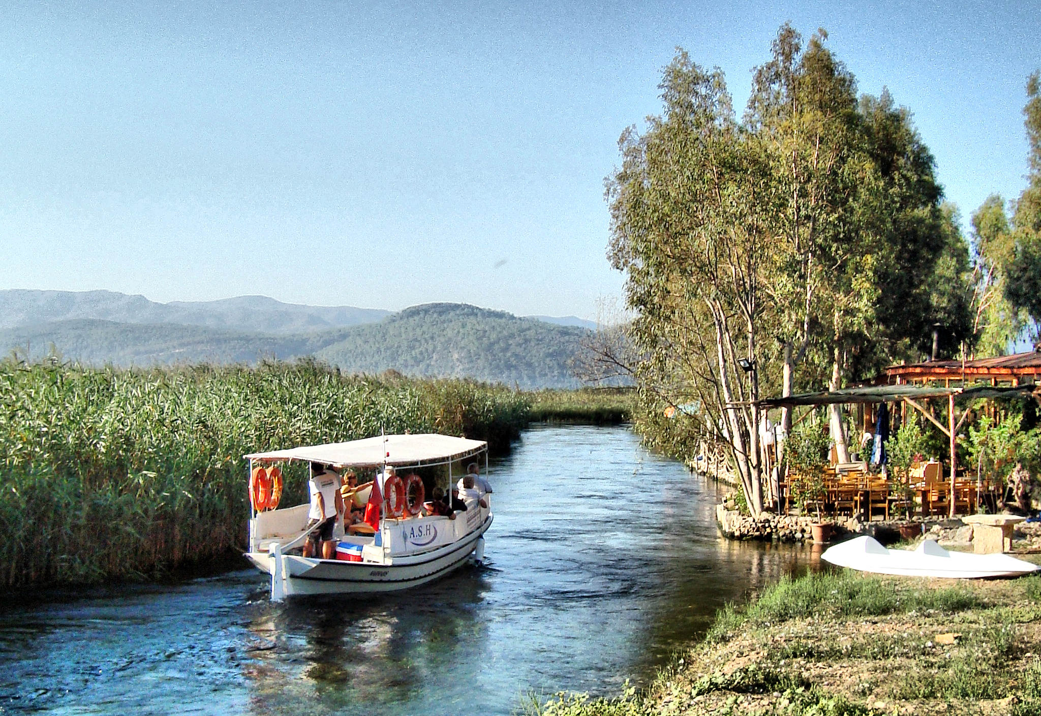 Marmaris Çıkışlı Akyaka ve Azmak Nehri Tekne Turu - Aktivite.com